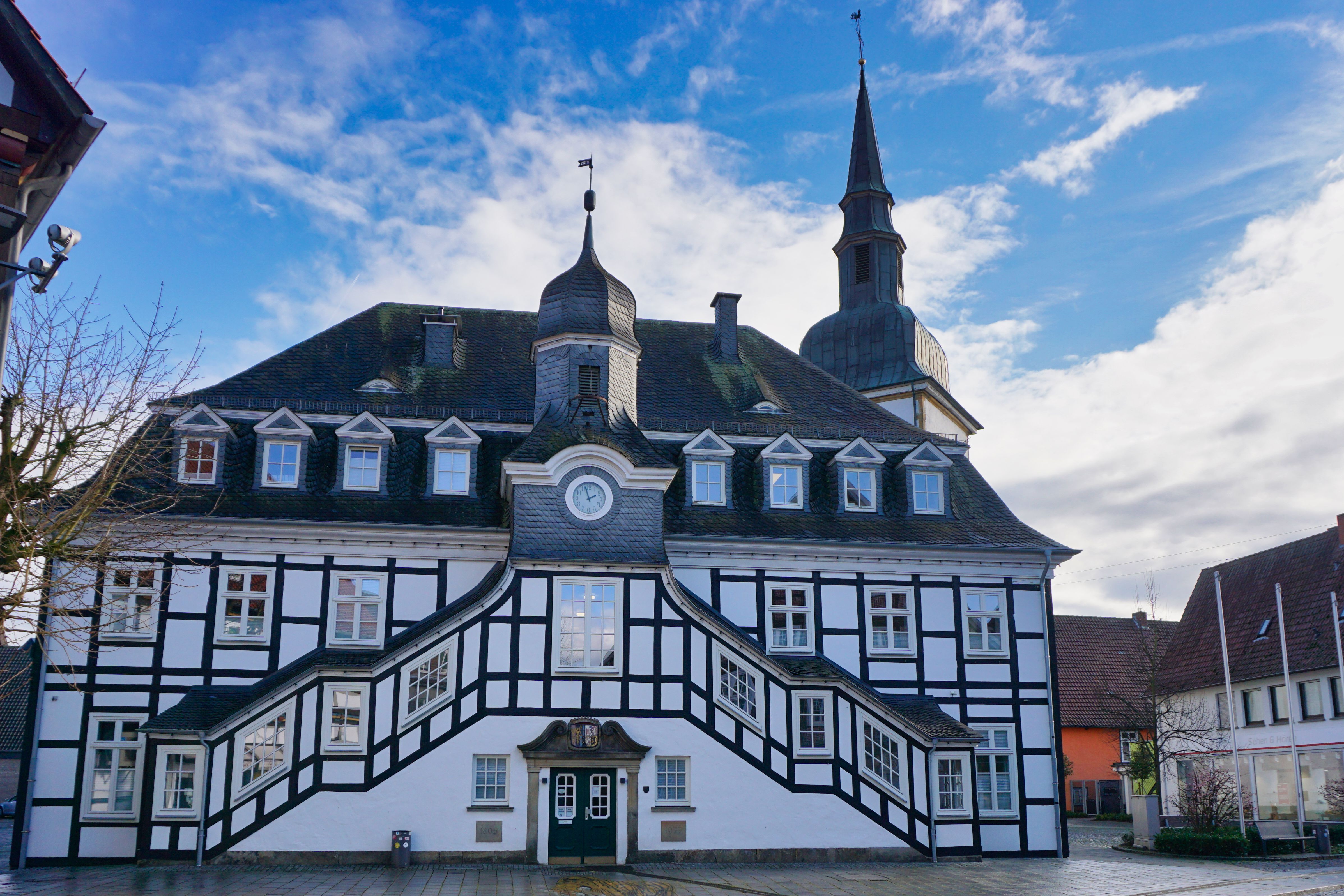 Webcam Rietberg Rathaus , Webcam Wittenberg: Markt und Altes Rathaus – PTZW